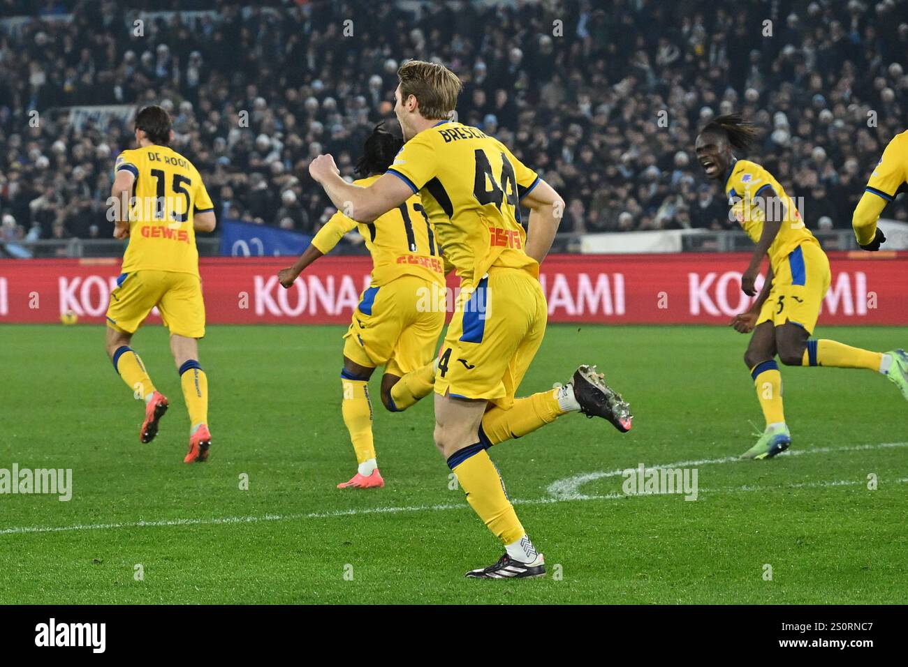 Rome, Lazio. 28th Dec, 2024. Marco Brescianini of Atalanta celebrates ...