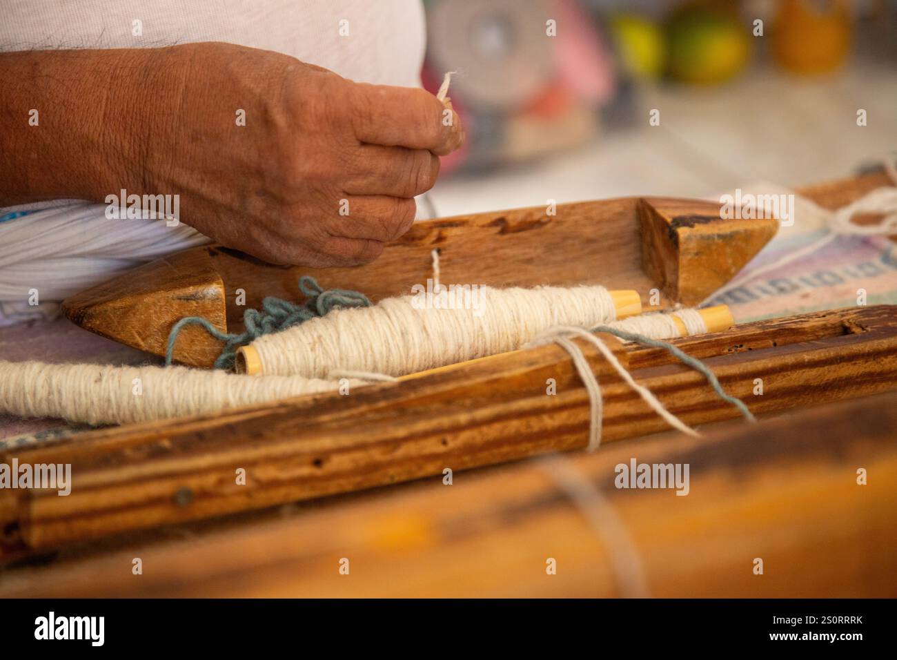 Atelier and machinery for the artisanal production of Mexican rugs in ...