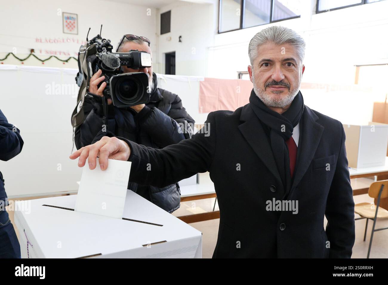 Zagreb, Croatia. 29th Dec, 2024. The presidential candidate Niko Tokic ...