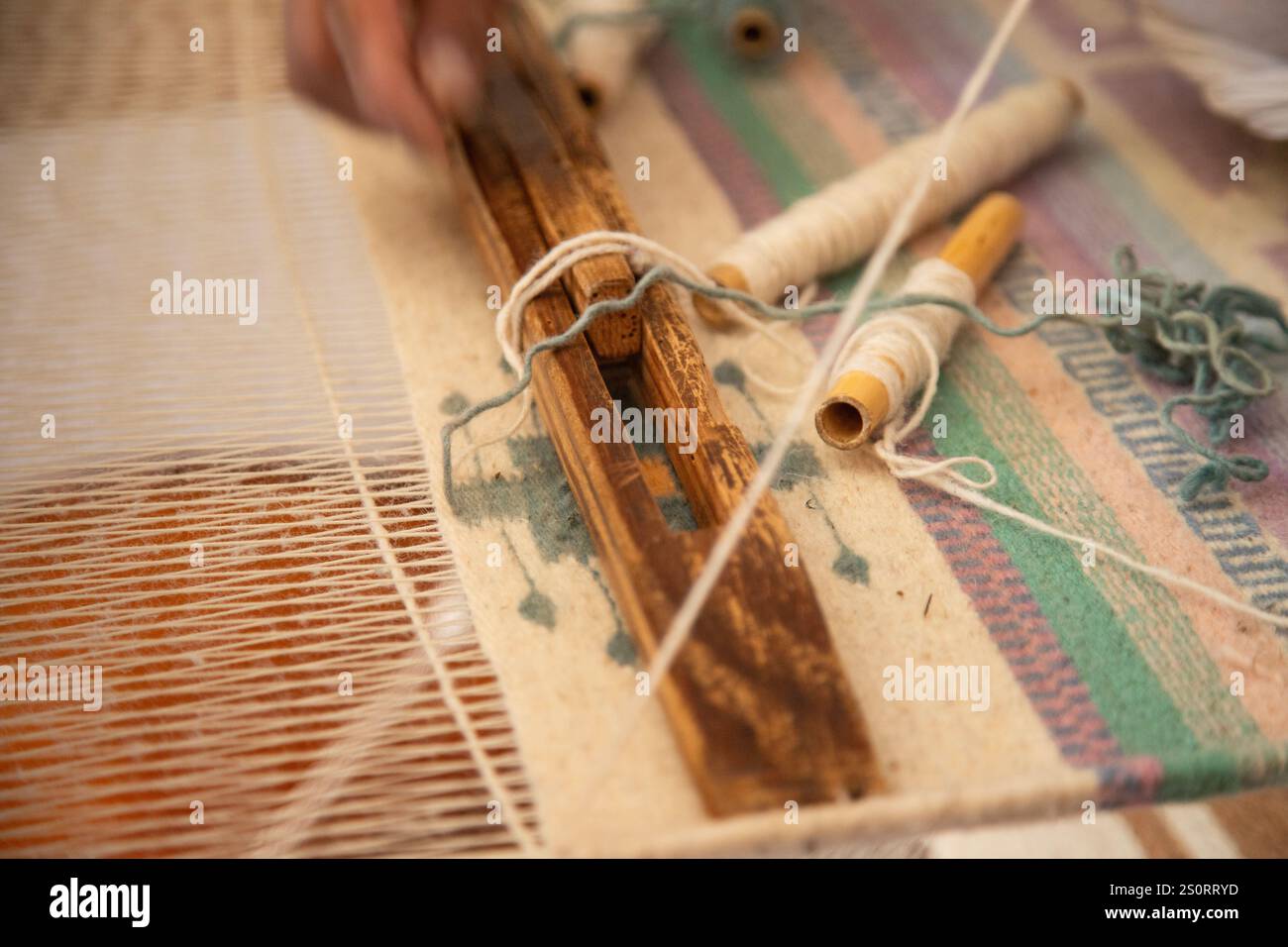 Atelier and machinery for the artisanal production of Mexican rugs in ...