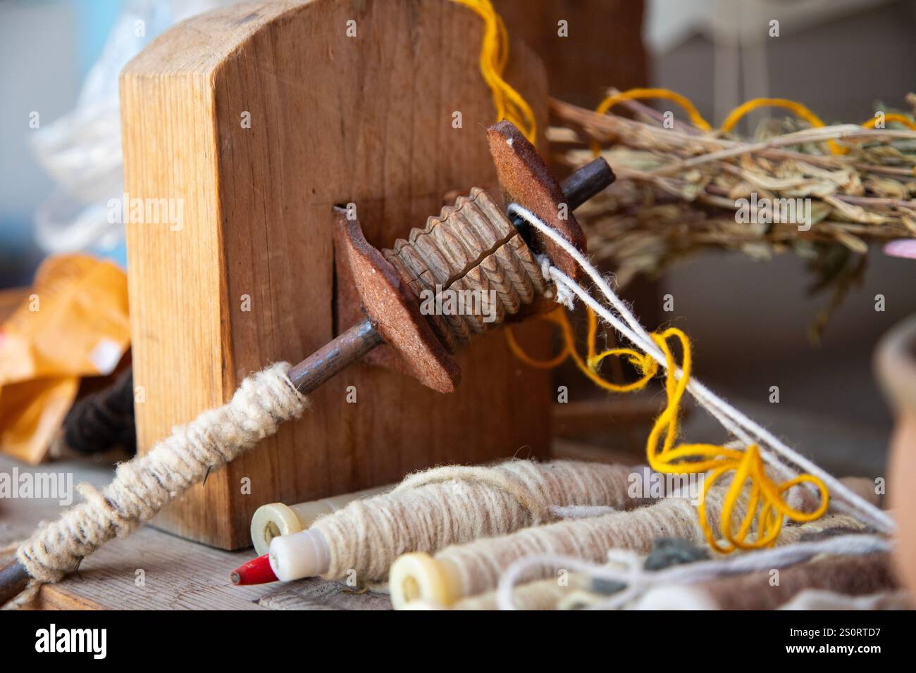 Atelier and machinery for the artisanal production of Mexican rugs in ...