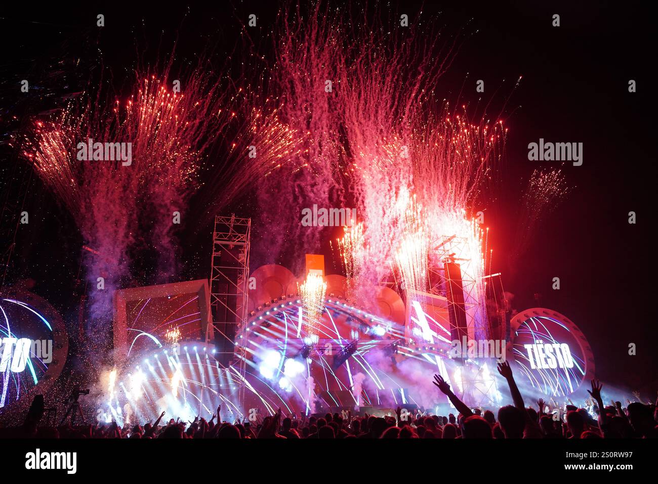 ISTANBUL, TURKIYE - AUGUST 08, 2024: DJ Tiesto Concert in Istanbul ...