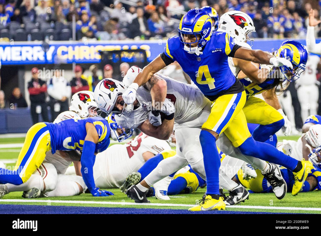 Los Angeles, United States. 28th Dec, 2024. Arizona Cardinals tight end ...