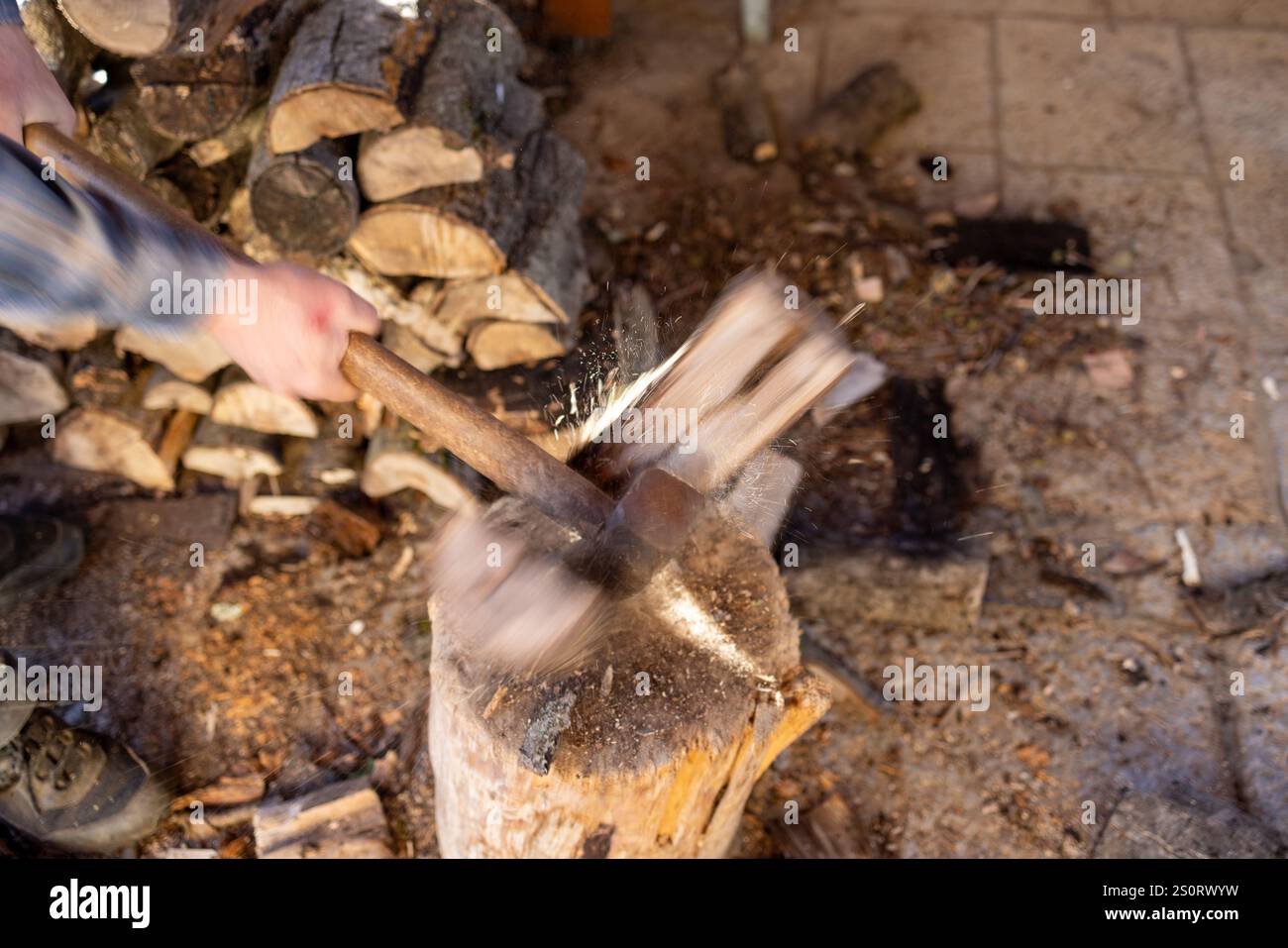 Woodcutting process hi-res stock photography and images - Alamy