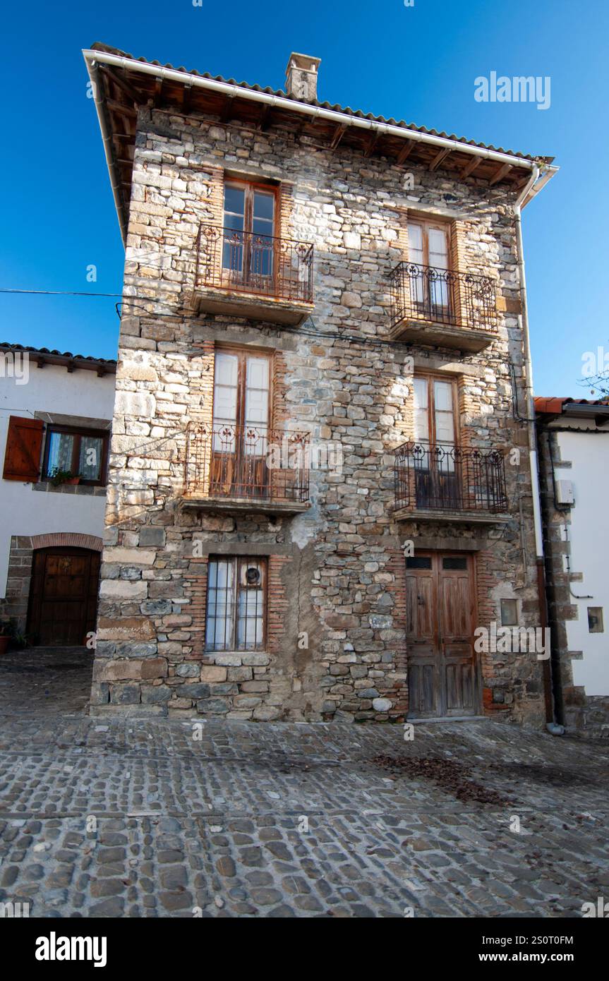 Traditional architecture in the Village of Roncal. Roncal Valley ...