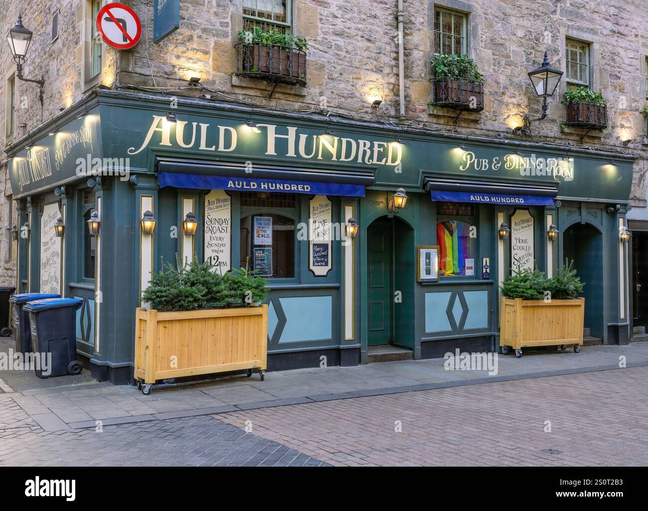 Pub closed for Christmas Day and reopens on Boxing Day, Edinburgh ...
