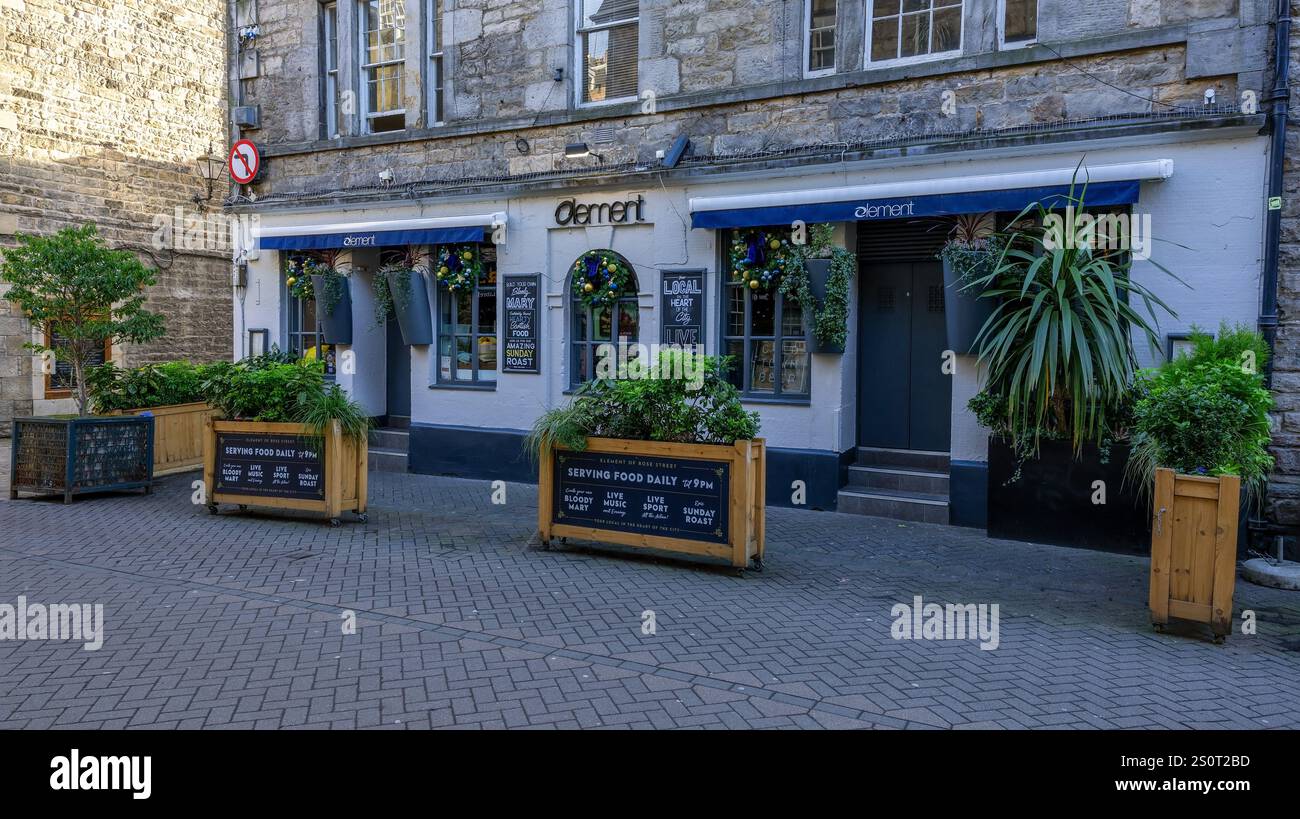 Pub closed for Christmas Day and reopens on Boxing Day, Edinburgh ...