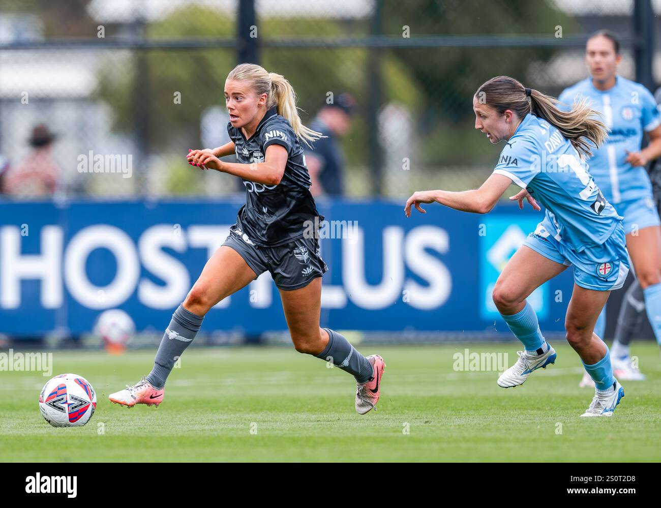 Cranbourne, Australia. 28th Dec, 2024. Wellington Phoenix's Alyssa ...