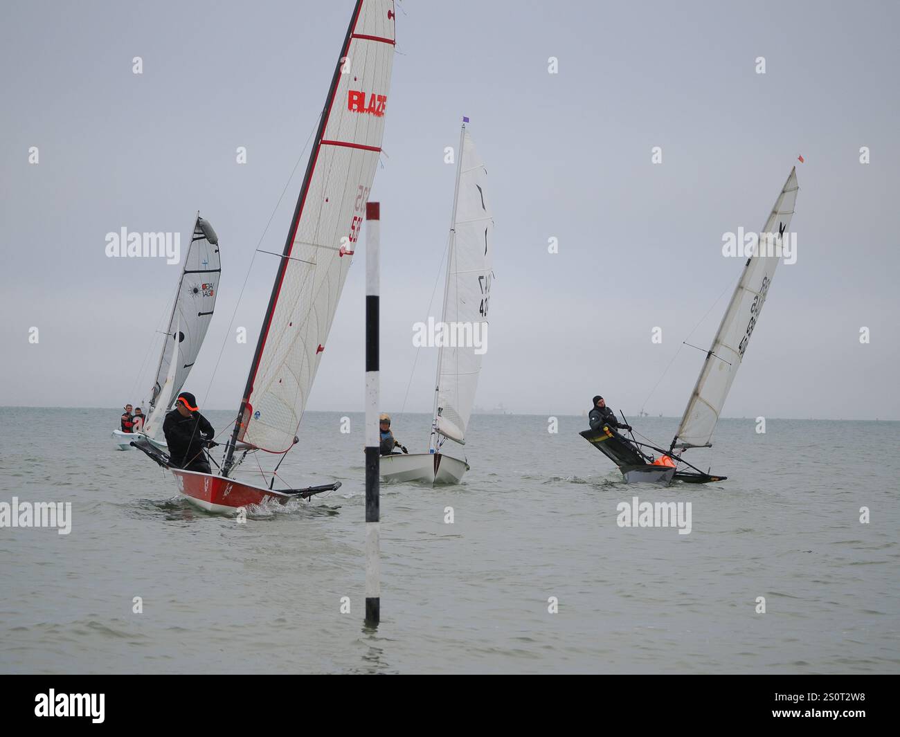 Sheerness, Kent, UK. 27th Dec, 2024. UK Weather: sailors brave cold ...
