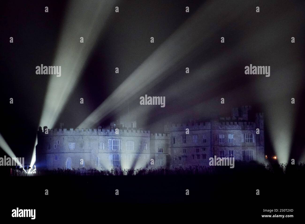 Christmas Lights at Leeds Castle Stock Photo - Alamy