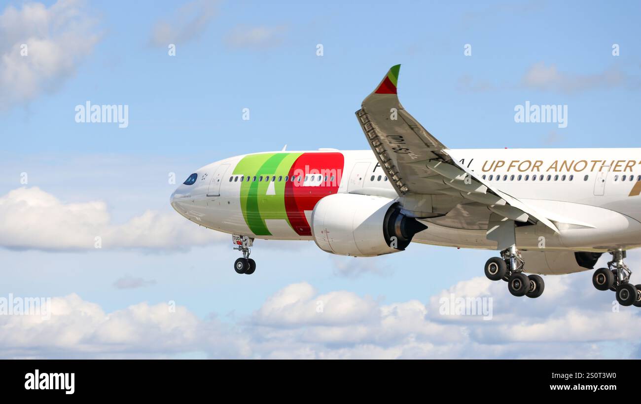 Tap portugal airbus a330neo landing at lisbon humberto delgado ...