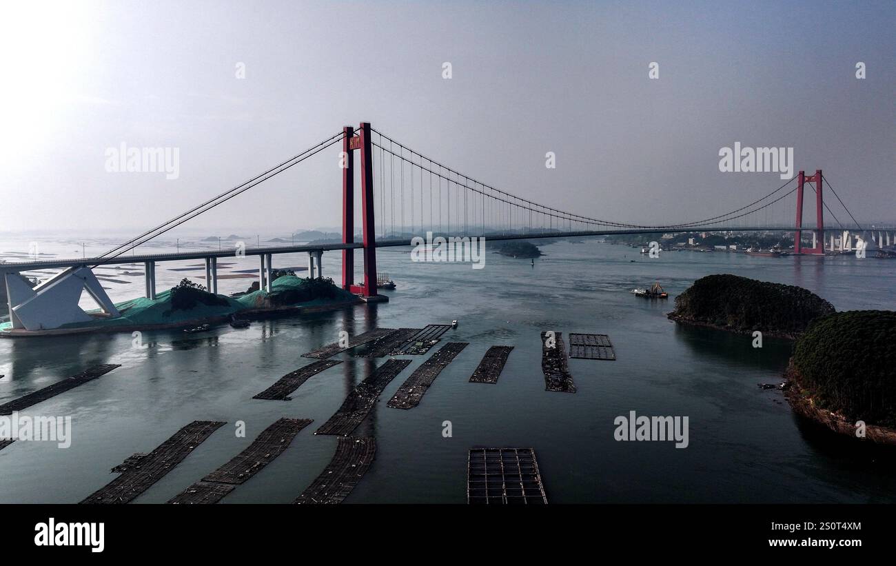 (241229) -- QINZHOU, Dec. 29, 2024 (Xinhua) -- An aerial drone photo ...