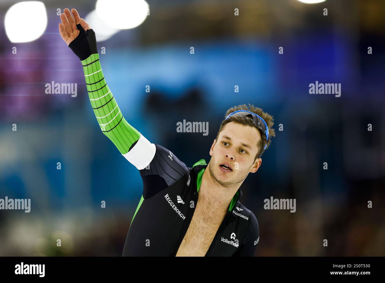 HEERENVEEN - Marcel Bosker reacts after the 1500 meters during the ...