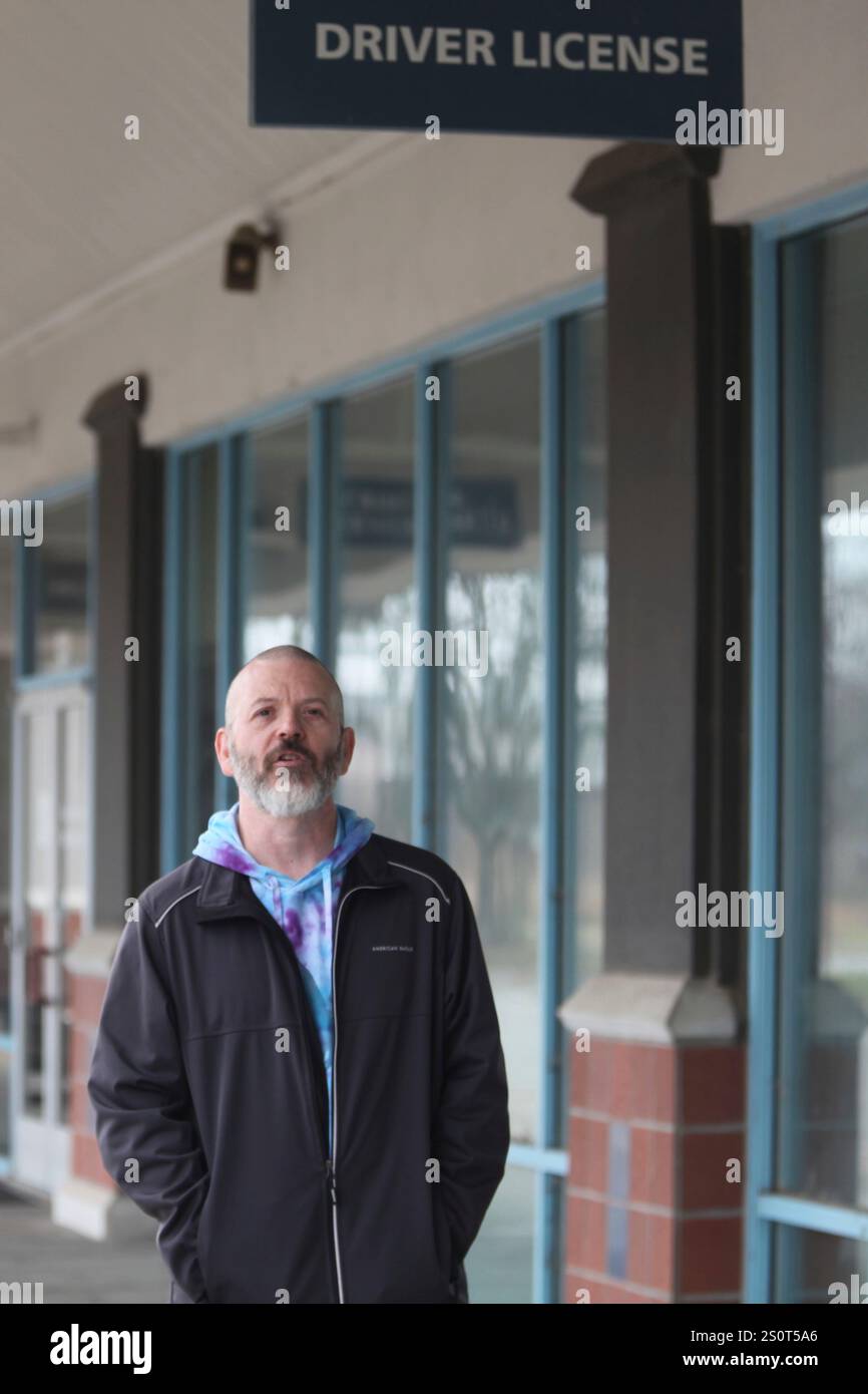 Steven Fish, of Garnett, Kan., visits the strip mall where he was ...