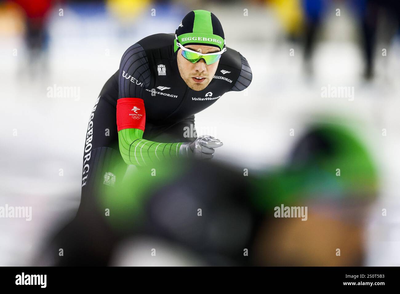 HEERENVEEN - Patrick Roest in action in the 1500 meters against Marcel ...