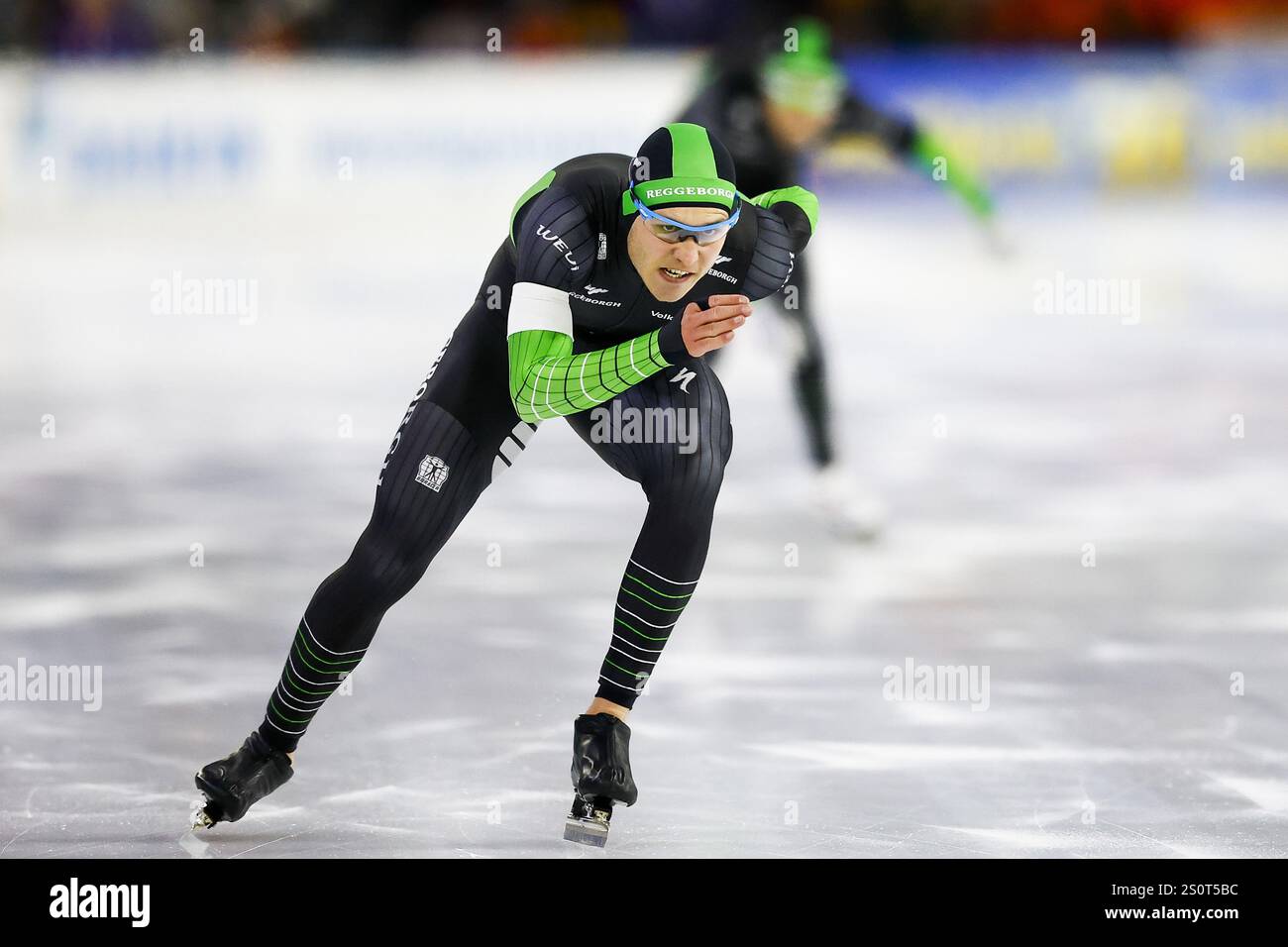 HEERENVEEN - Marcel Bosker in action in the 1500 meters against Patrick ...