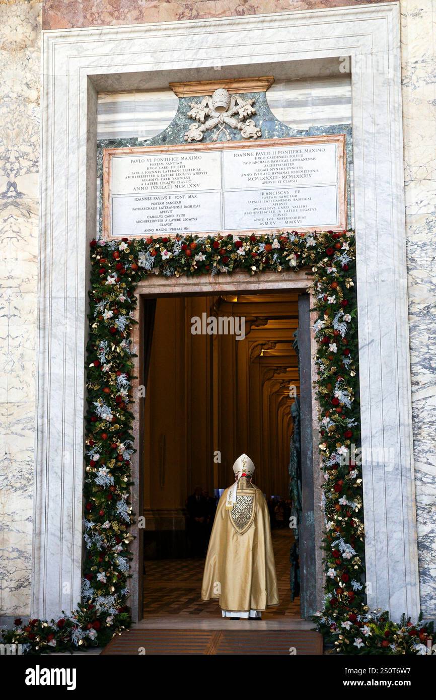 Cardinal Baldassare Reina opens the Holy Door of Rome's St. John in ...