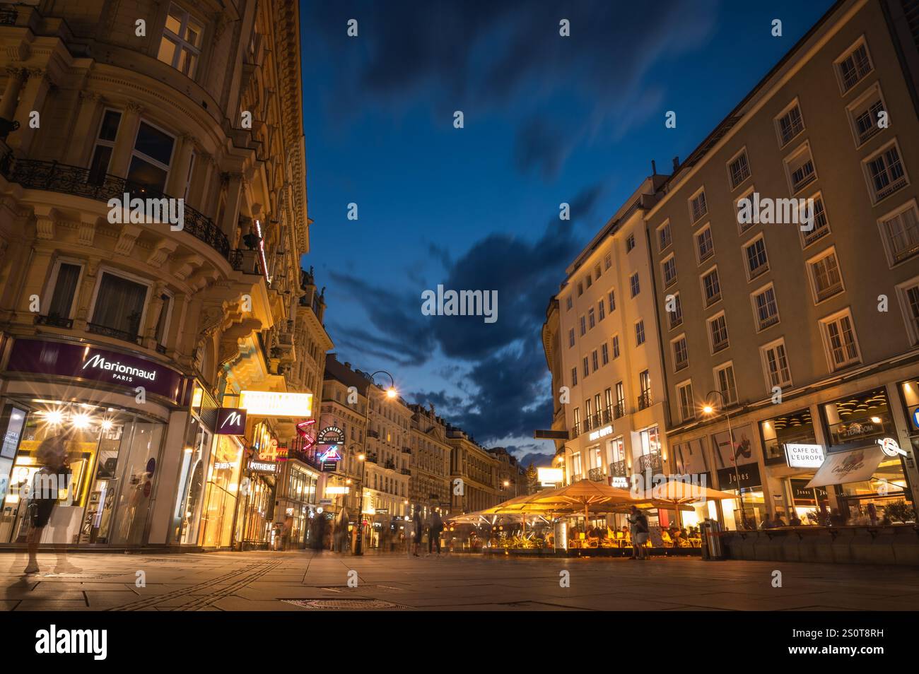 Vienna, Austria - June 6, 2022. Nightscape vienna city centre long ...