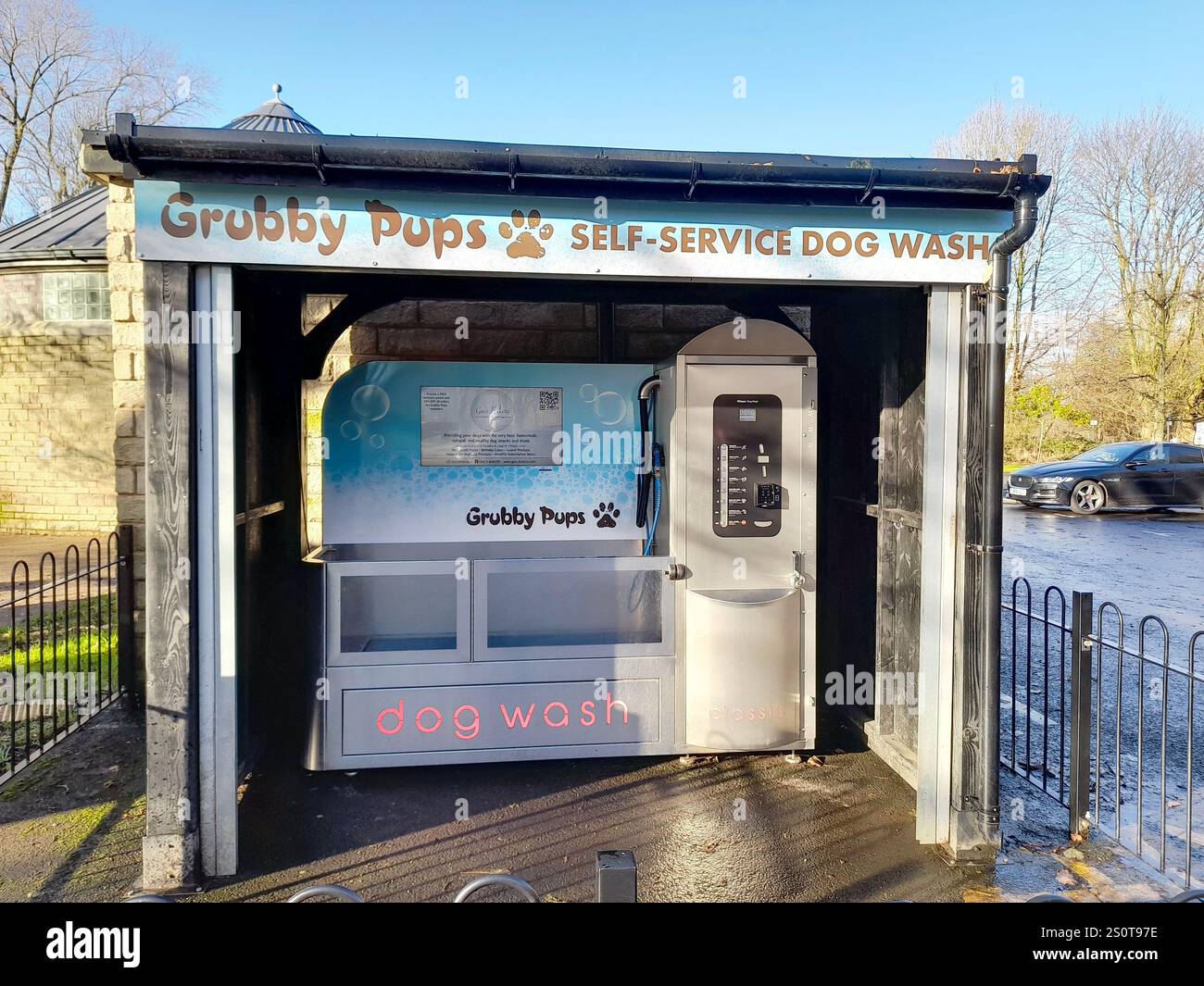 Worlds gone mad hi-res stock photography and images - Alamy