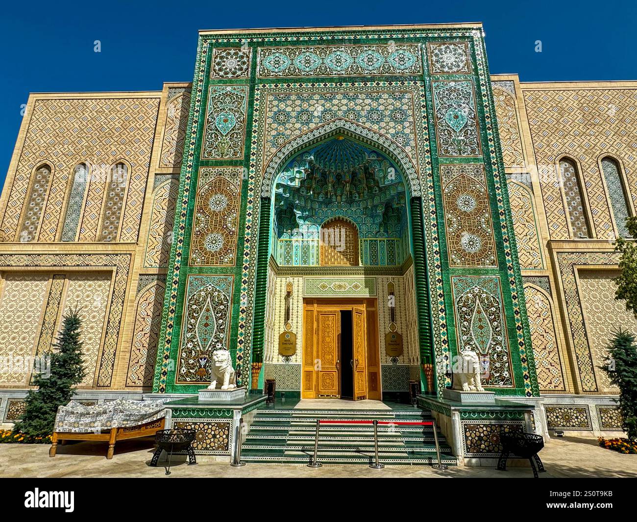 Stunning Islamic Architecture Facade with Ornate Mosaic Details Stock ...