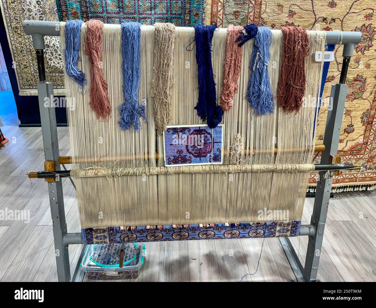 Weavingart hi-res stock photography and images - Alamy