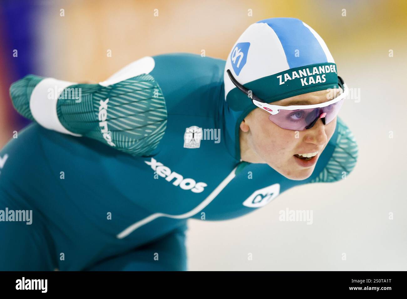 HEERENVEEN - Merel Conijn in action on the 5000 meters during the ...