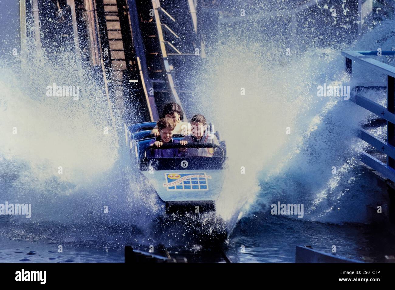 Water Chute ride, Blackpool Pleasure Beach, Pleasure Beach Resort ...