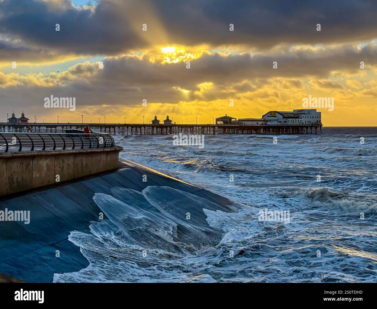 Blackpool promenade dusk smartphone stock photos and images - Alamy