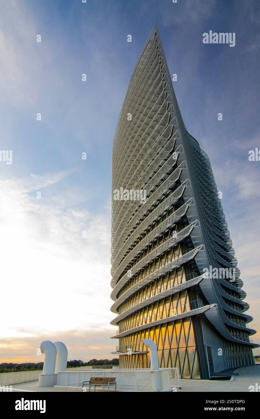 Tower of the water building designed by Enrique de Teresa architect ...