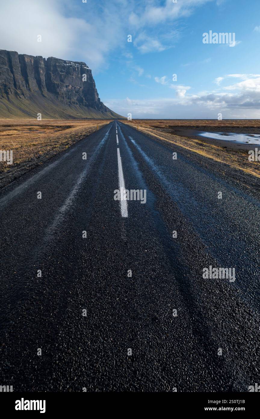 Icelandic plateau hi-res stock photography and images - Alamy