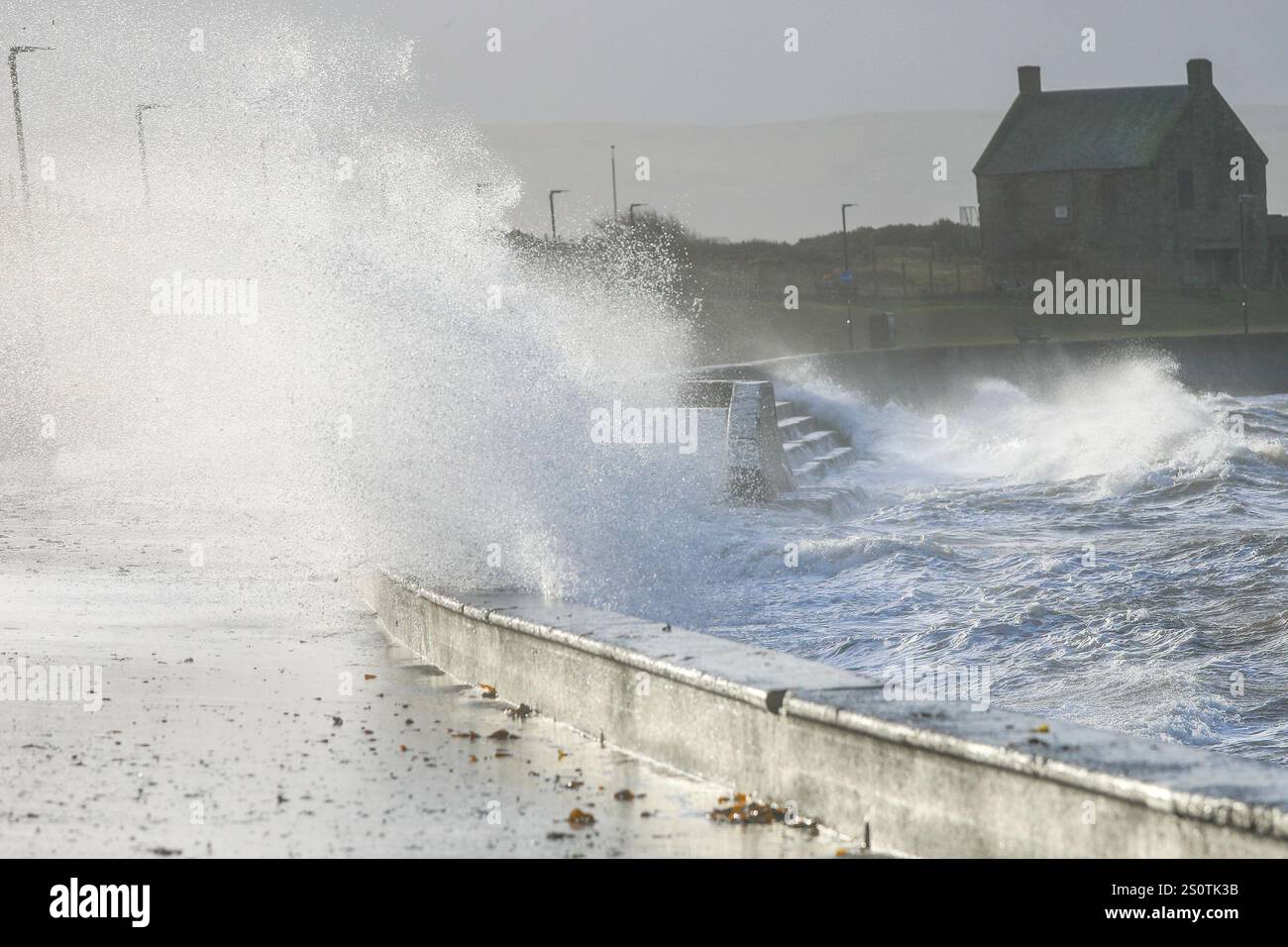 Prestwick, UK. 29th Dec, 2024. Strong winds of up to 50 mph, with gusts ...