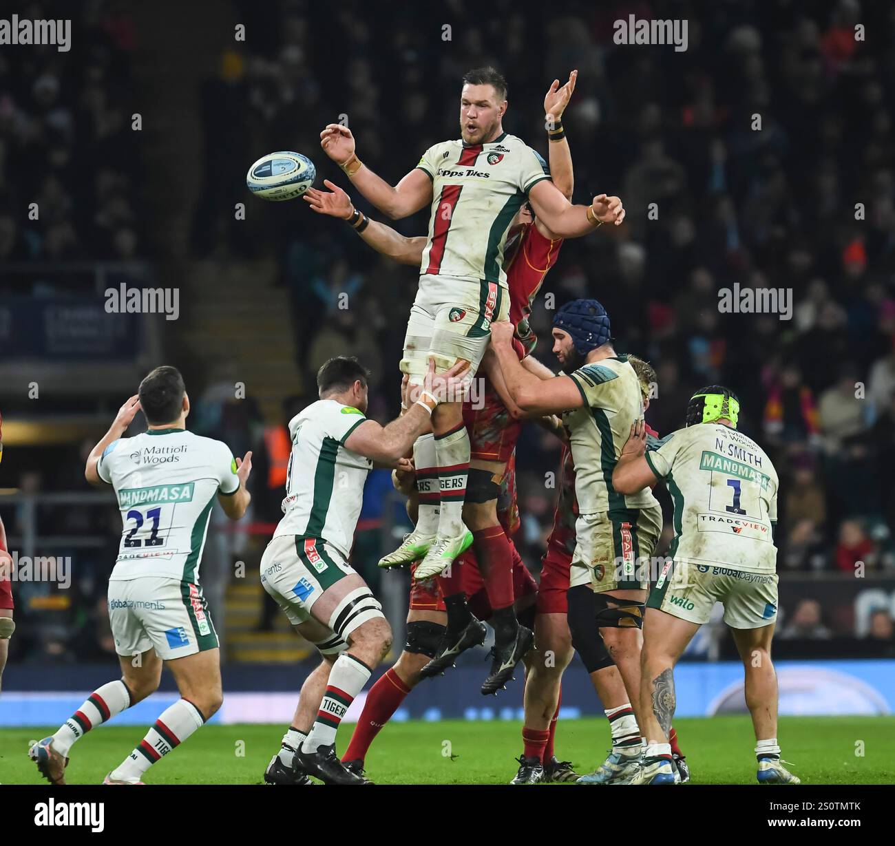 Twickenham, London, UK. 28th Dec 2024. Hanro Liebenberg of Leicester ...