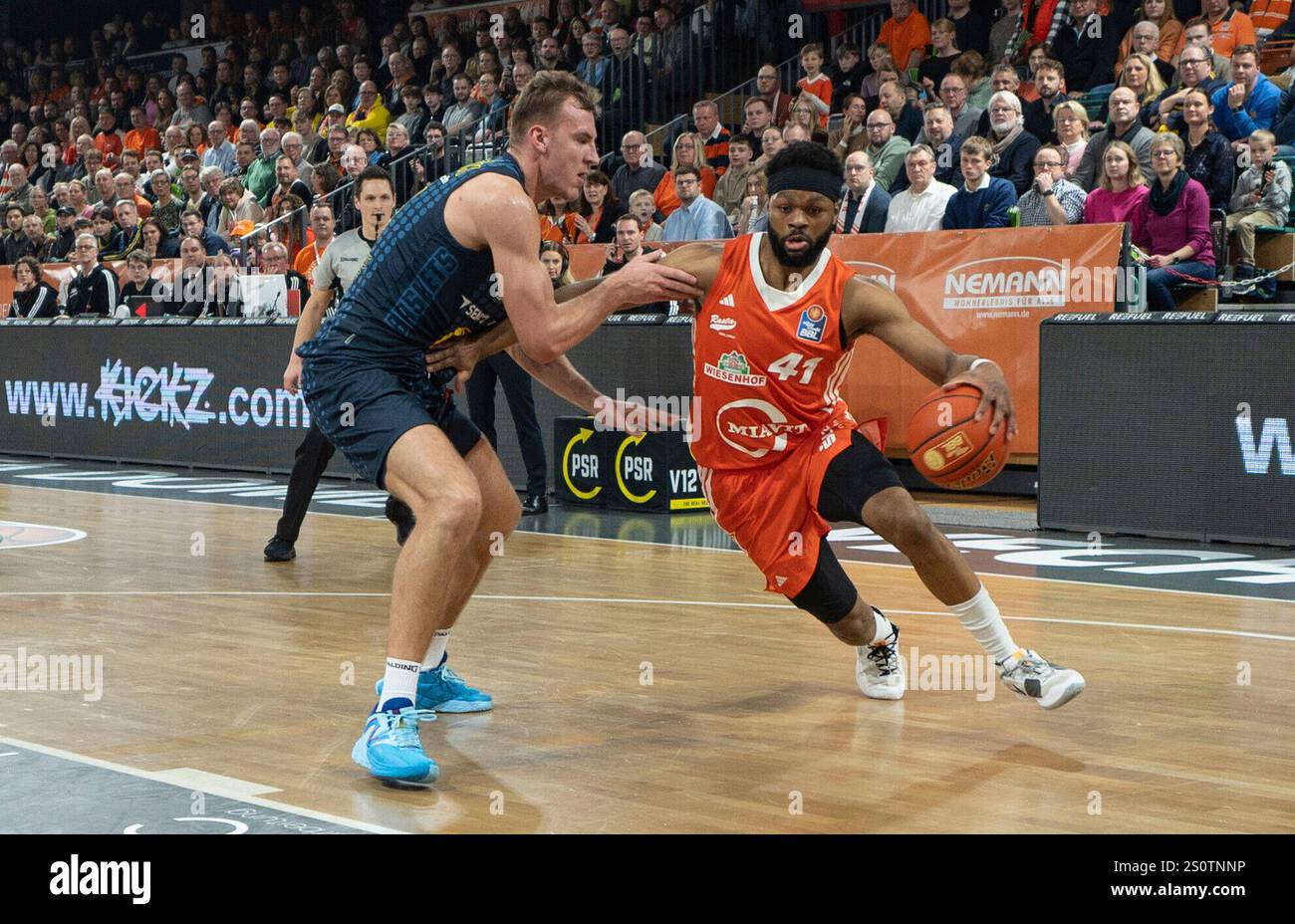 29.12.2024, Rasta Dome, Vechta, GER, easy Credit-BBL, Rasta Vechta vs ...