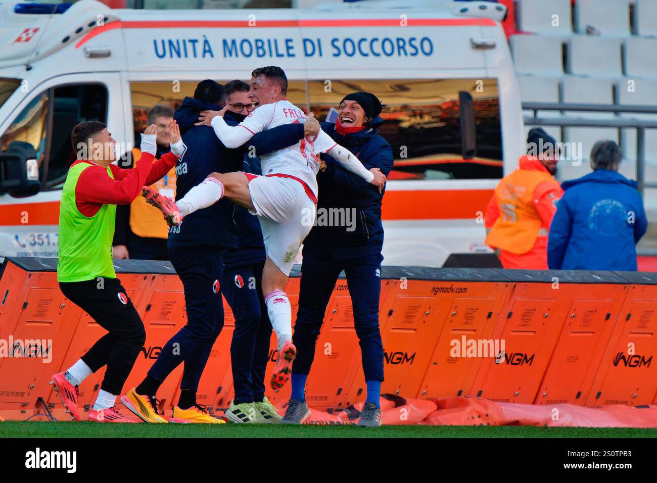 Bari, Italy. 29th Dec, 2024. Cesar Falletti of SSC Bari celebrates ...