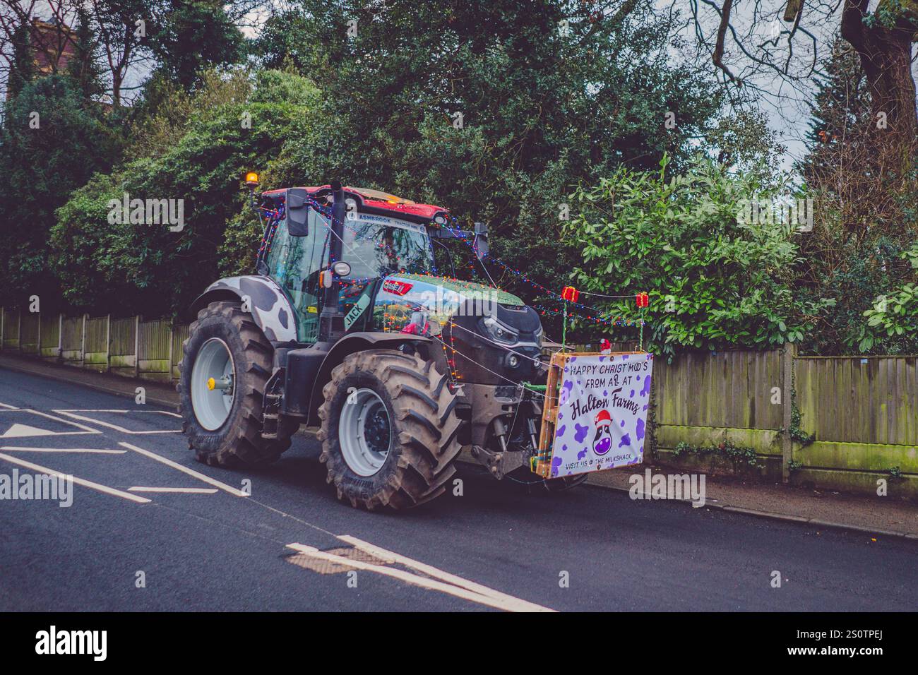 Memorial Tractor Run through Marple, 29.12.2024 Stock Photo - Alamy