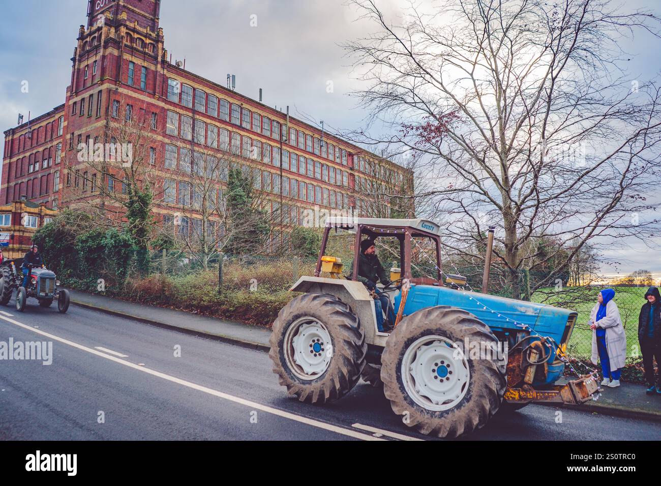Memorial Tractor Run through Marple, 29.12.2024 Stock Photo - Alamy