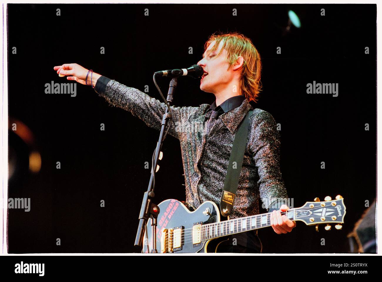 DANIEL JOHNS, SILVERCHAIR, READING FESTIVAL, 1999: A young Daniel Johns ...