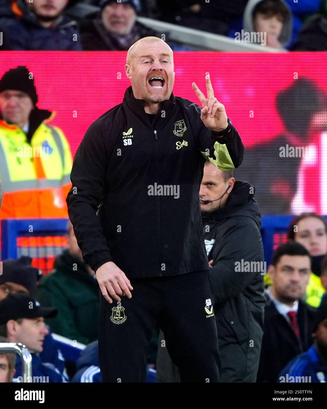 Everton manager Sean Dyche gestures on the touchline during the Premier ...