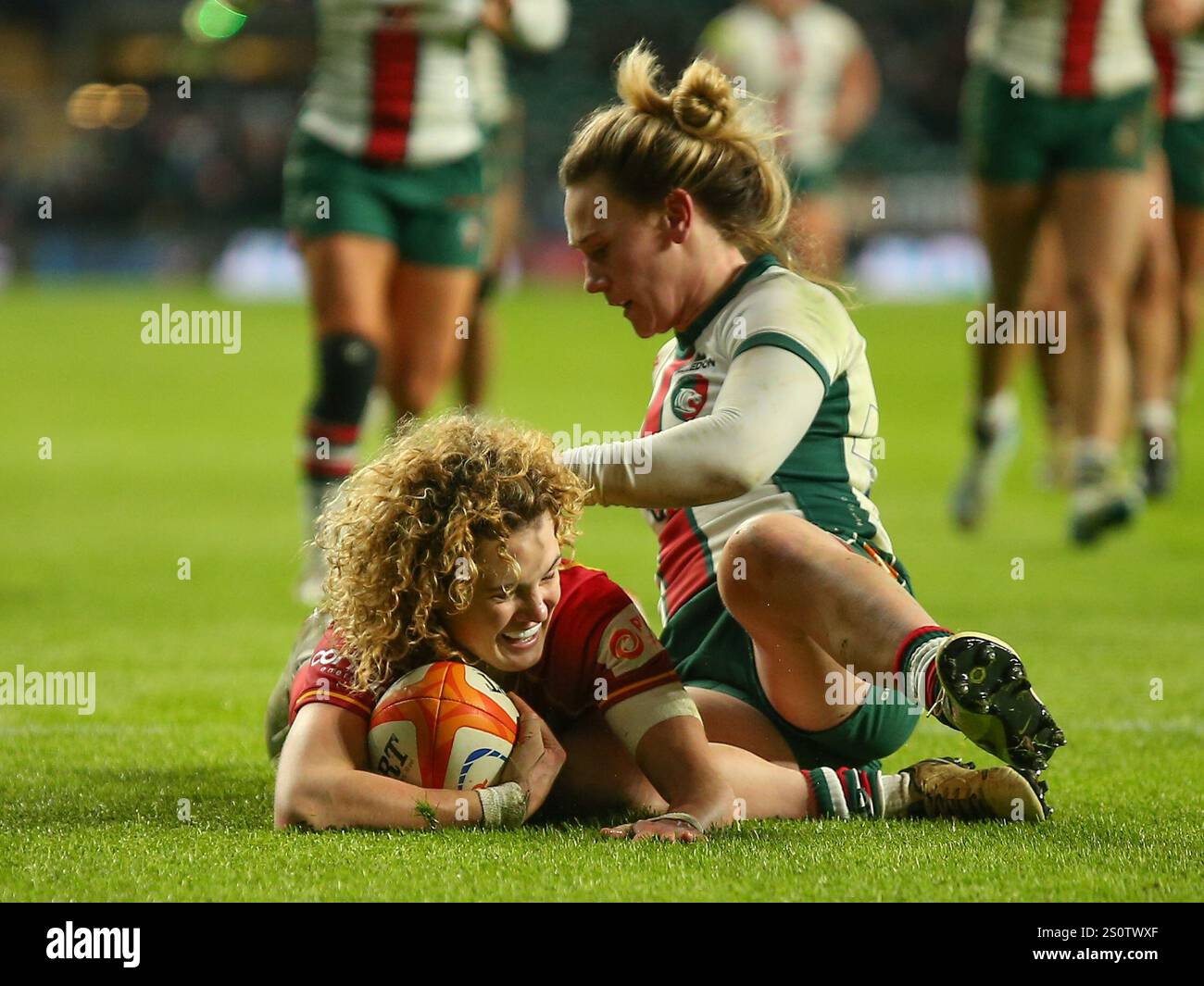Twickenham, London, England, December 28 2024: Ellie Kildunne (15 ...