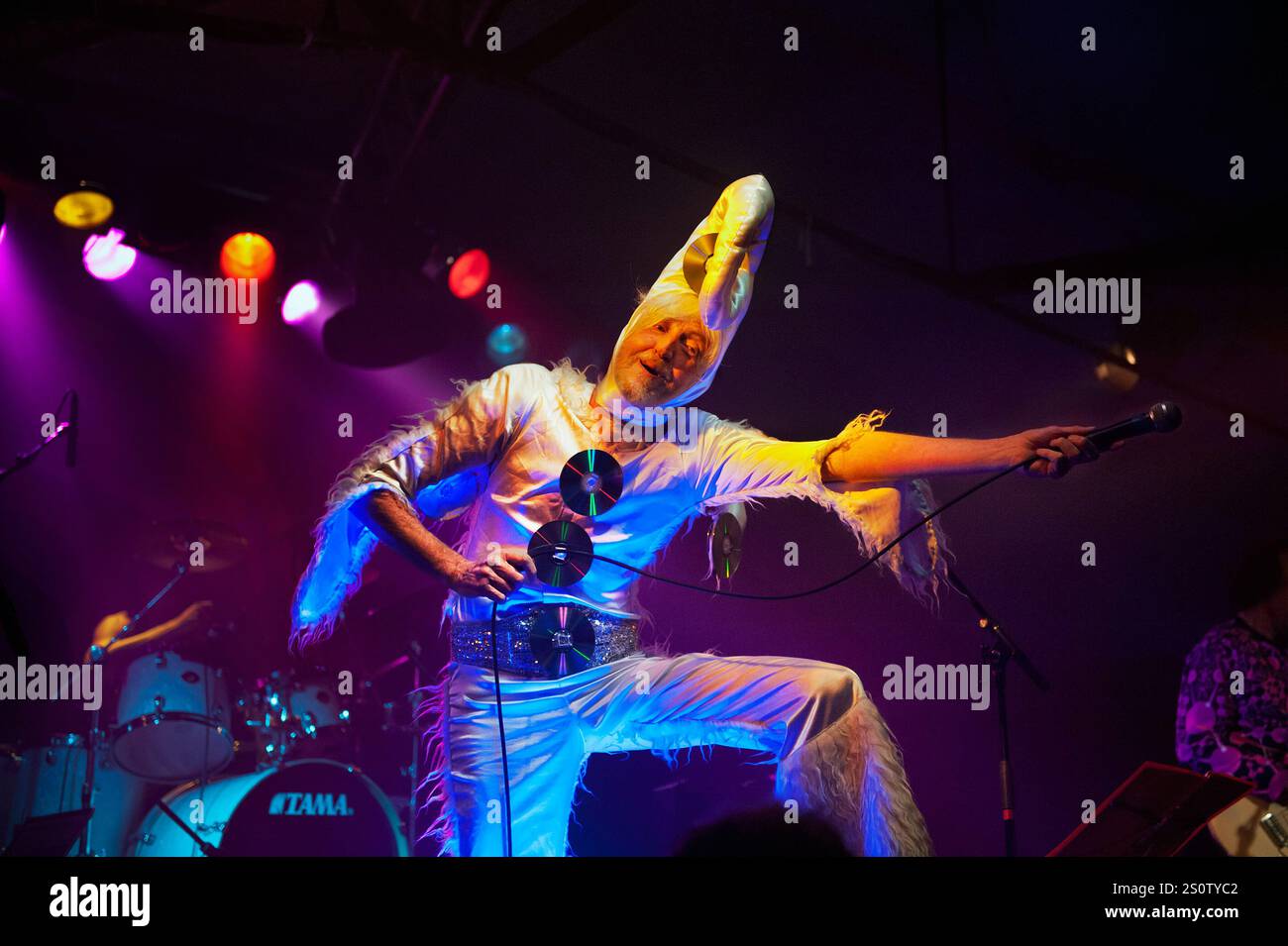 Singer guitarist and band leader Daevid Allen performing with the avant ...