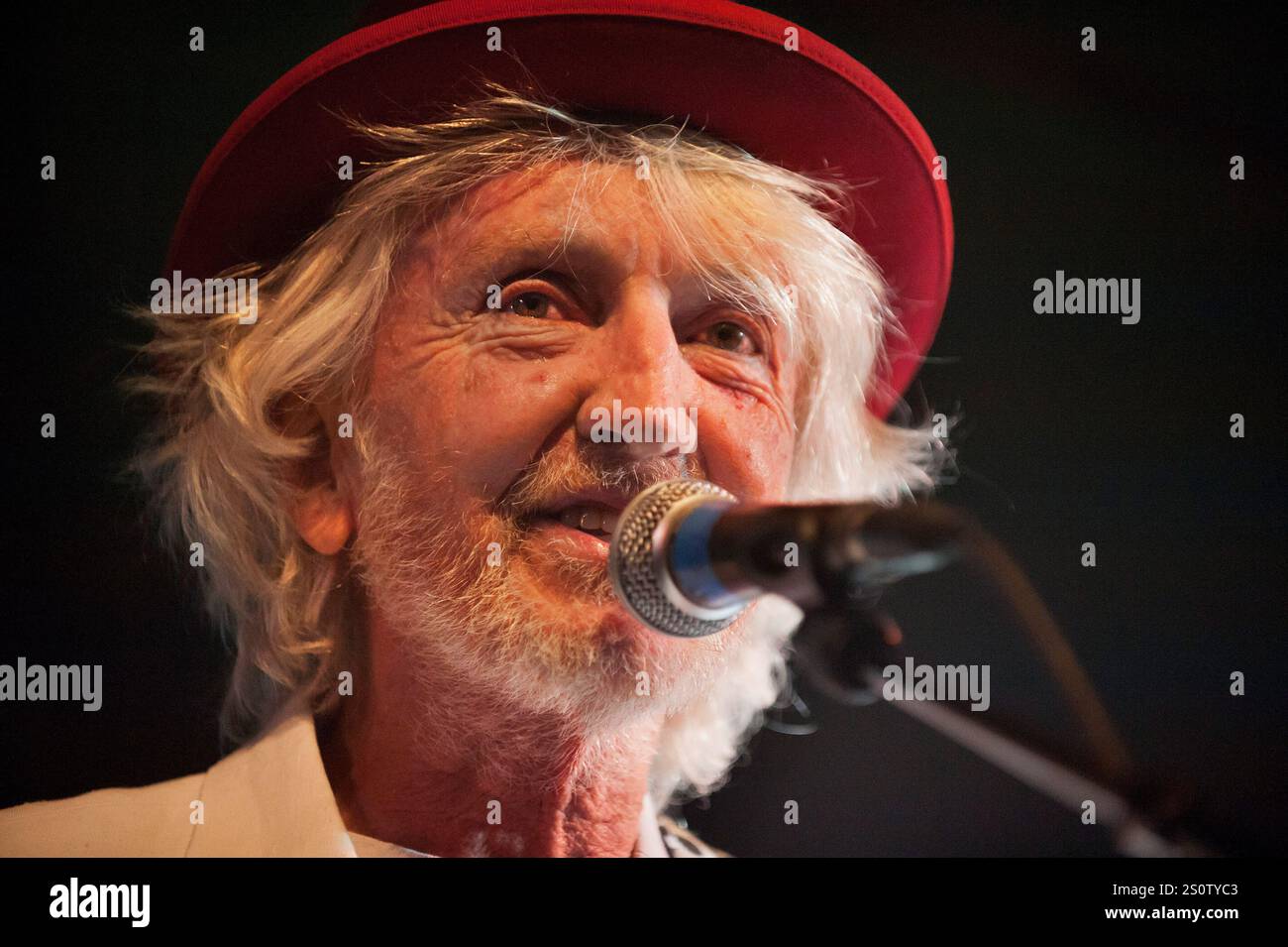 Singer guitarist and band leader Daevid Allen performing with the avant ...