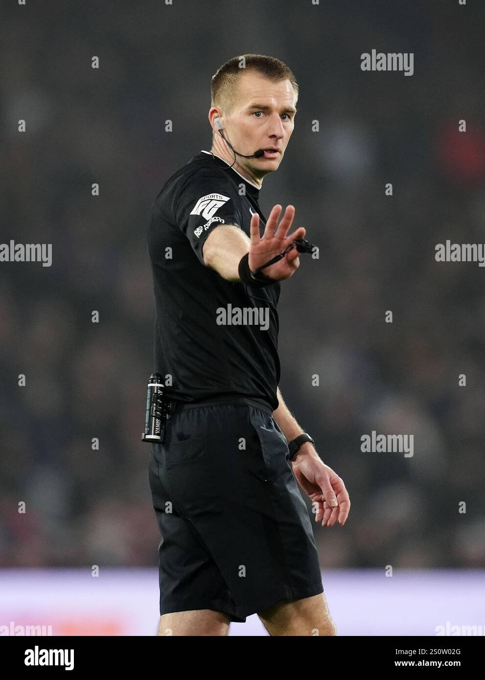 Referee Michael Salisbury during the Premier League match at Selhurst ...