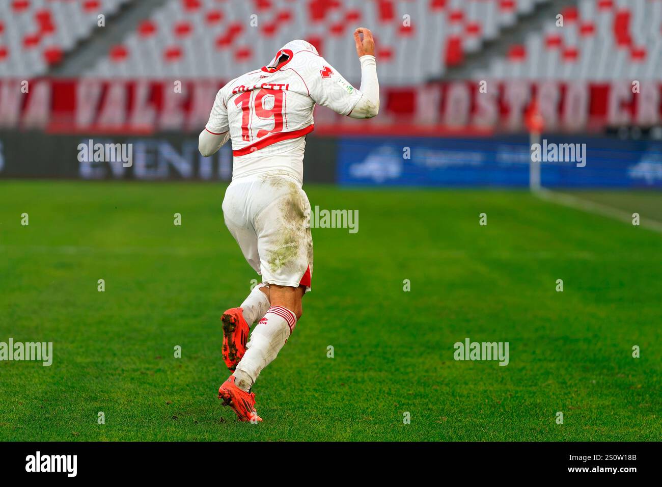 Cesar Falletti of SSC Bari celebrates after scoring a goal during SSC ...
