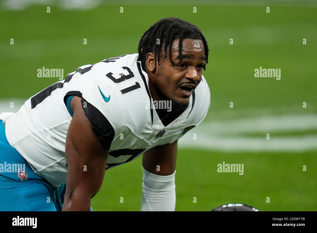 Jacksonville Jaguars running back Keilan Robinson (31) warms up before ...