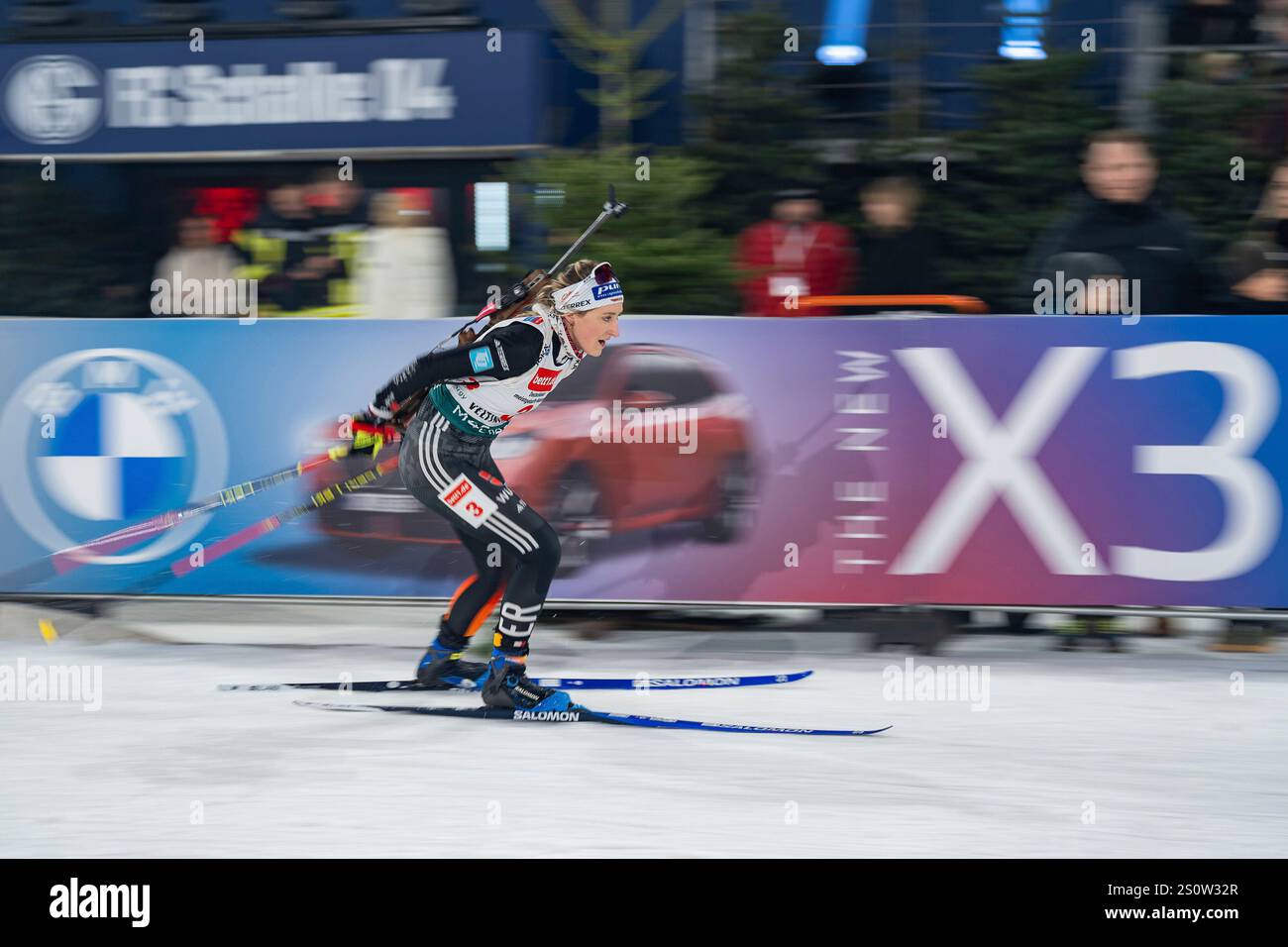 Gelsenkirchen, Deutschland. 28th Dec, 2024. Anna Weidel, Team ...