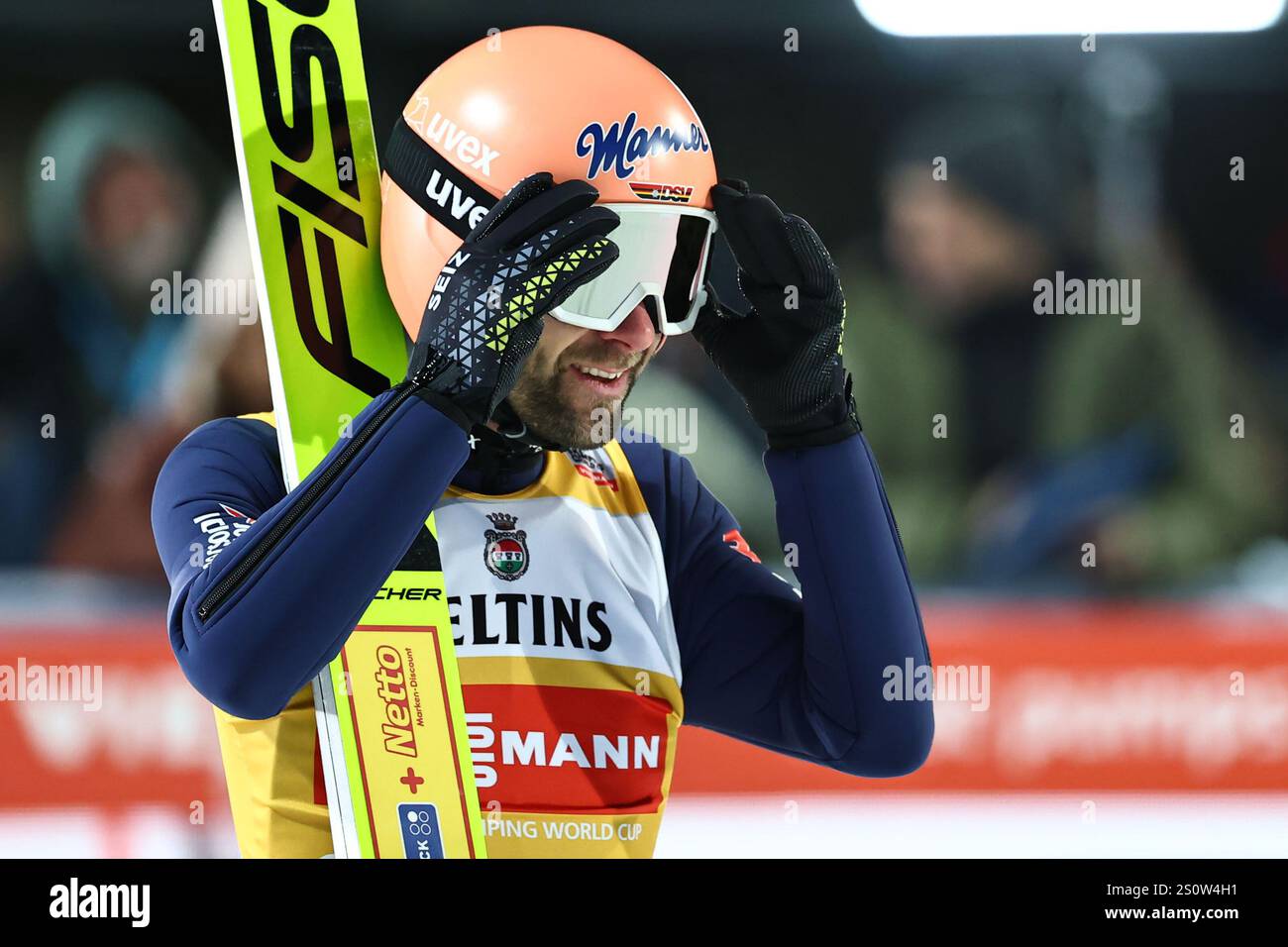 Oberstdorf, Germany. 29th Dec, 2024. Nordic skiing/ski jumping: Four ...