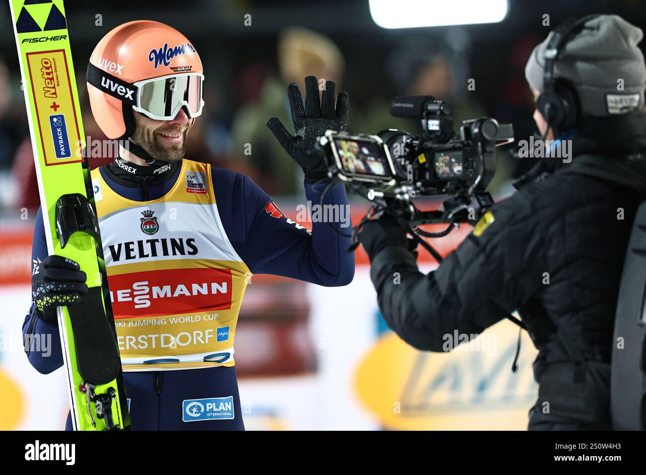 Oberstdorf, Germany. 29th Dec, 2024. Nordic skiing/ski jumping: Four ...