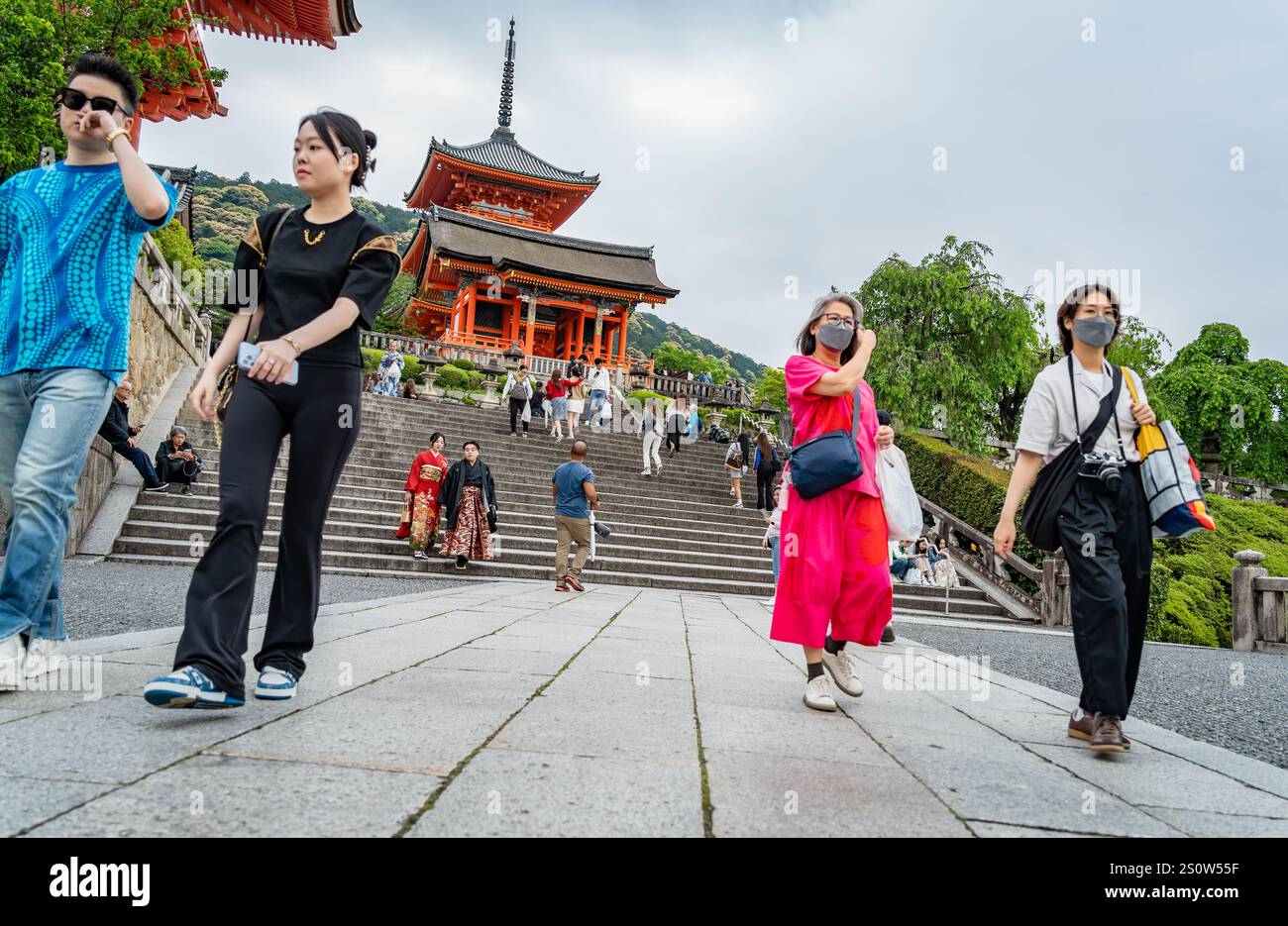 Kyoto, Japan - 05.07.2024: Staircase to Nishimon temple inside Kiyomizu-dera complex Stock Photo ...