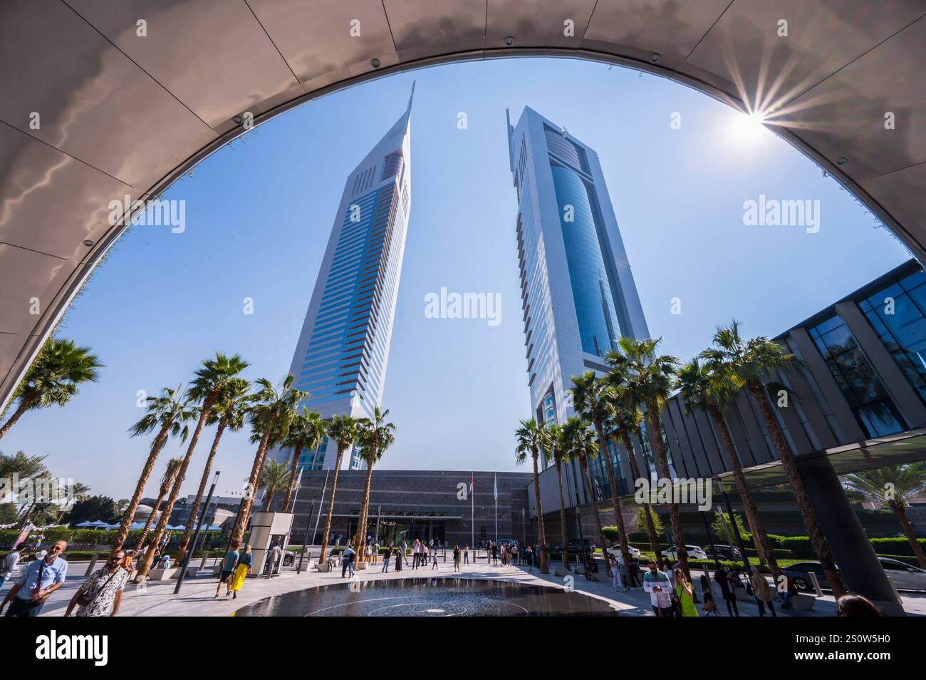 Jumeirah Emirates Towers *** Jumeirah Emirates Towers Stock Photo - Alamy