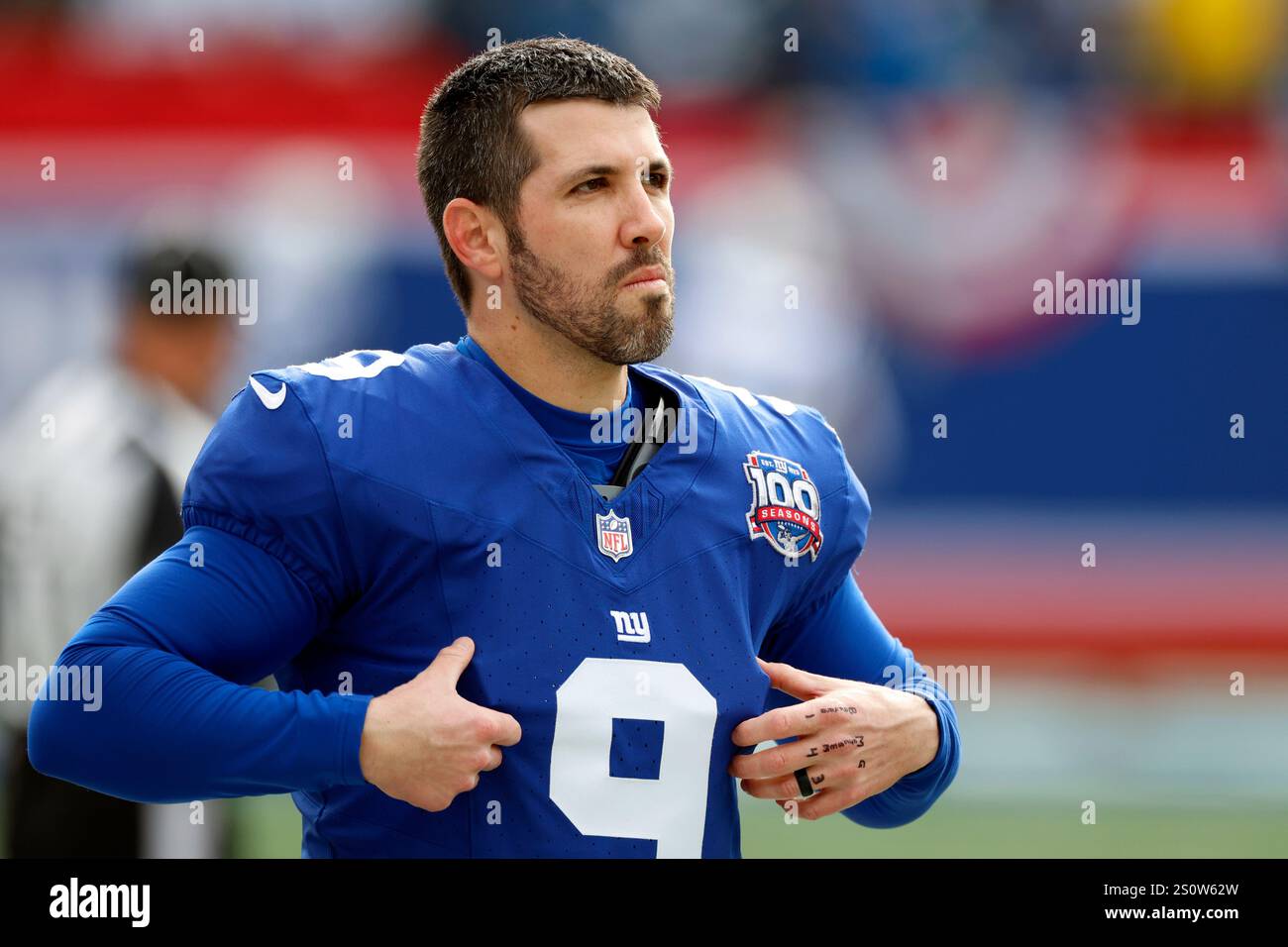 New York Giants place kicker Graham Gano warms up before an NFL ...